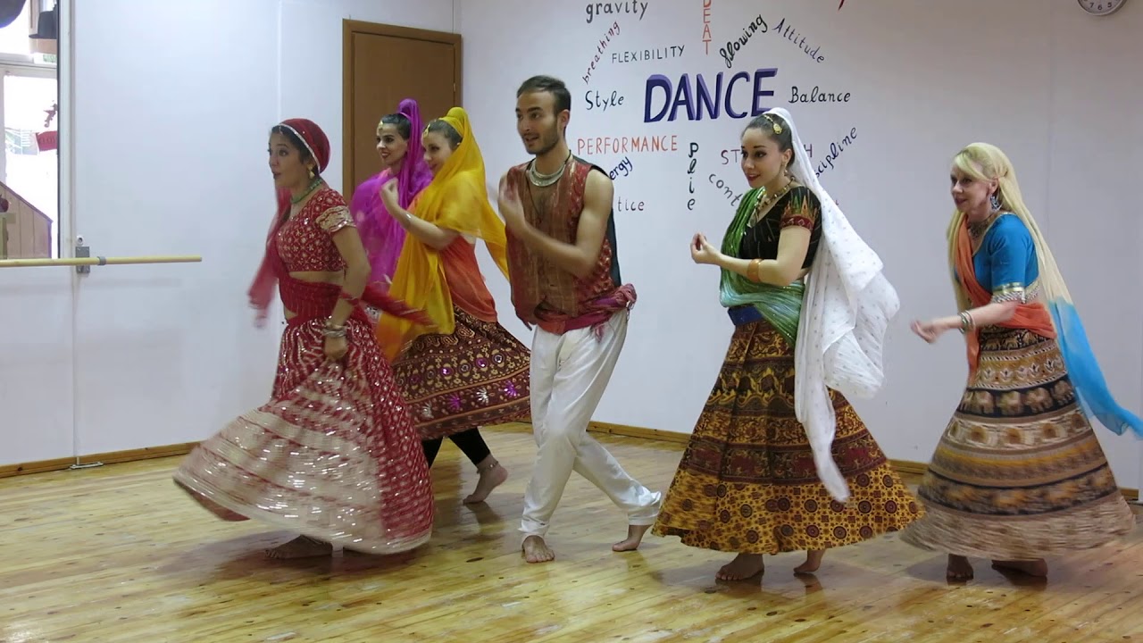 Bhumro Bhumro Dance- AsraiDanza - YouTube