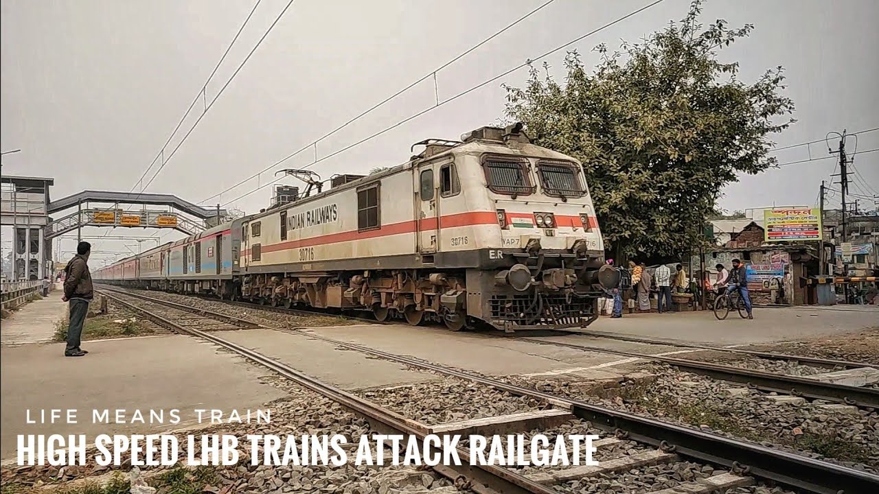 HIGH SPEED LHB TRAINS ATTACK LEVEL CROSSING || INDIAN RAILWAYS - YouTube