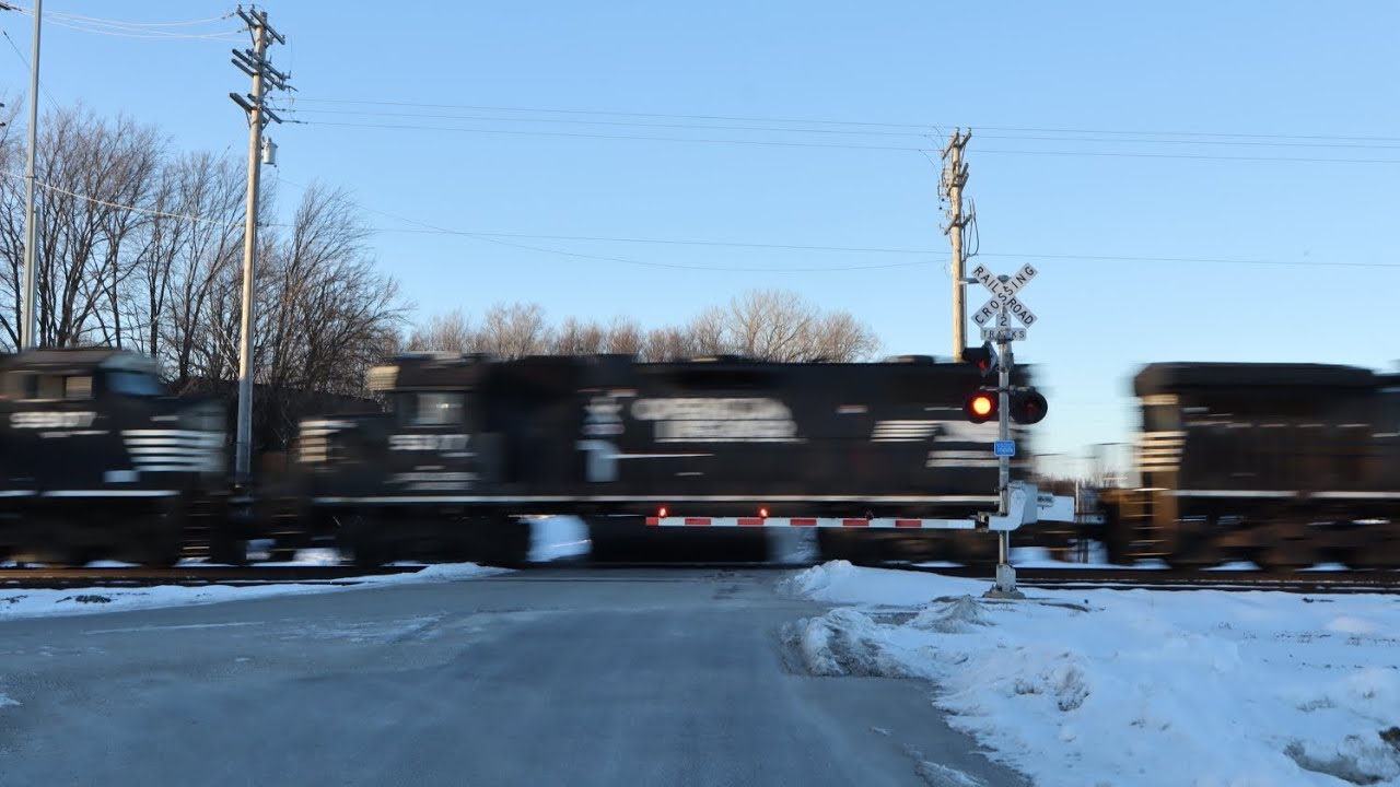 (5317) NS 4419 in Curran, Illinois, 1/13/25. - YouTube