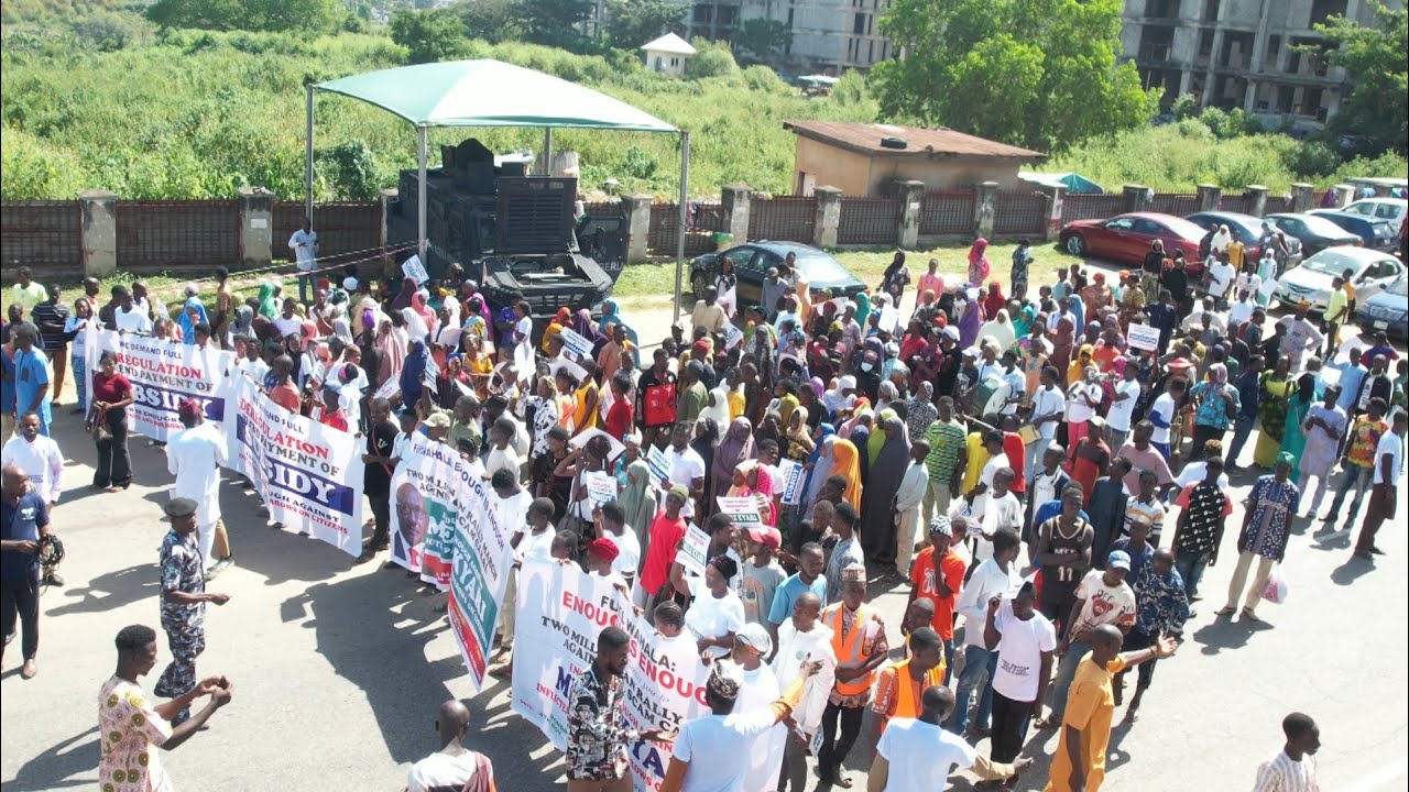 Fear As Massive Protest Hits NNPC Towers, Seek Accountability On $4b ...