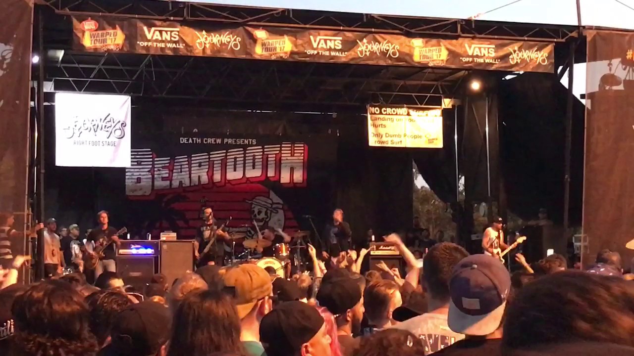 Beartooth - "Aggressive" [LIVE HD] - Vans Warped Tour (Mountain View, CA 8/4/17) - YouTube
