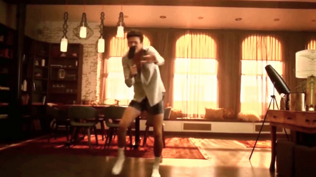 The Flash: Barry Allen dançando EDIT - YouTube