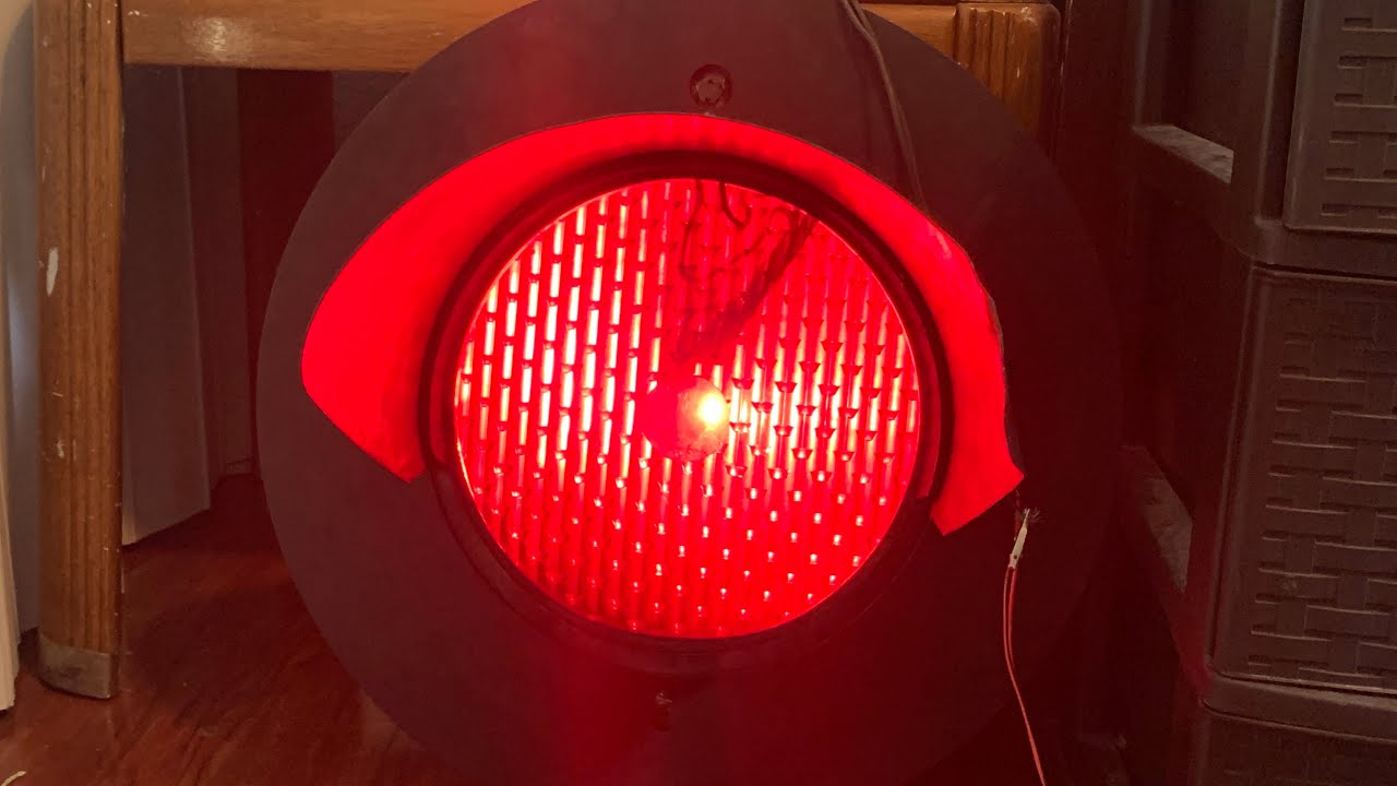 My “New” Safetran 1970s 12x20 Incandescent Light from eBay! - YouTube