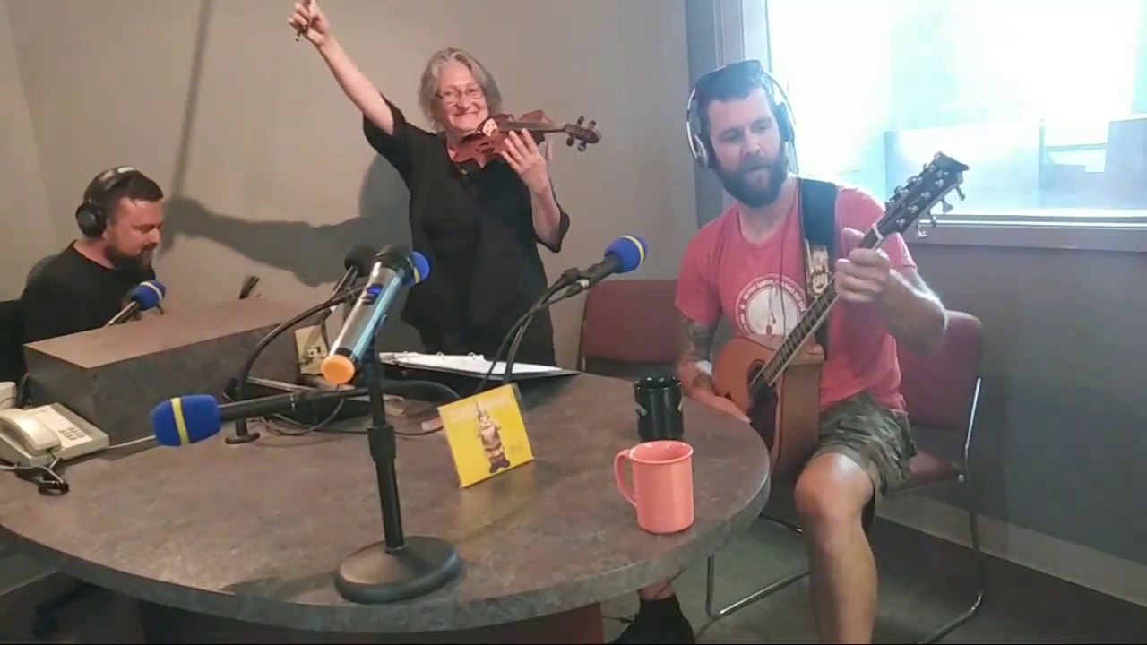 Prestation En Direct De Claude Cormier - YouTube