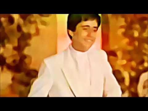 Boynu Bükükler - Emrah / I Agapi Einai Pathos  Lyrics - Makis Hristodoulopoulos