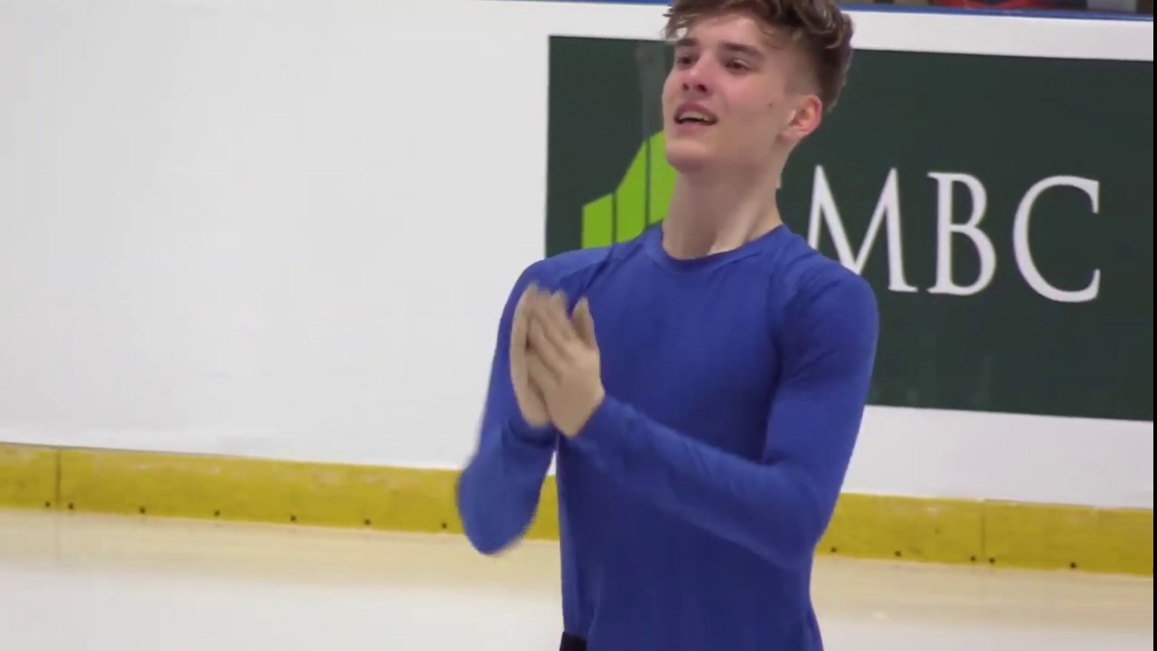 Conrad Orzel - 2019 Autumn Classic International SP - YouTube