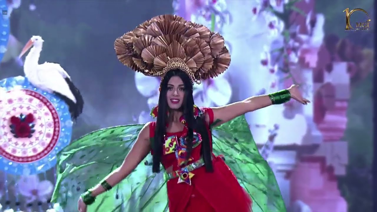 Miss Grand Bangladesh's headdress SLIPS during Miss Grand International 2022 National Costumes ...