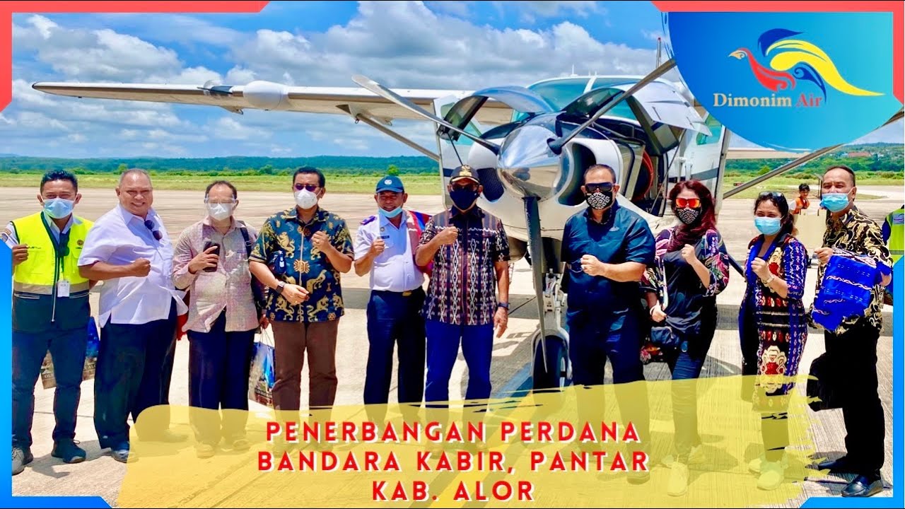 LANDING PERDANA DI BANDARA KABIR, PANTAR, KAB. ALOR - YouTube