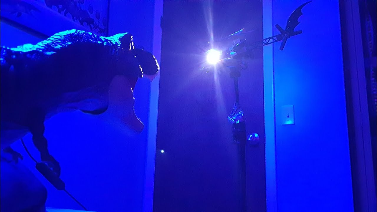 Jurassic World Fallen Kingdom T-Rex attacks helicopter and the ...