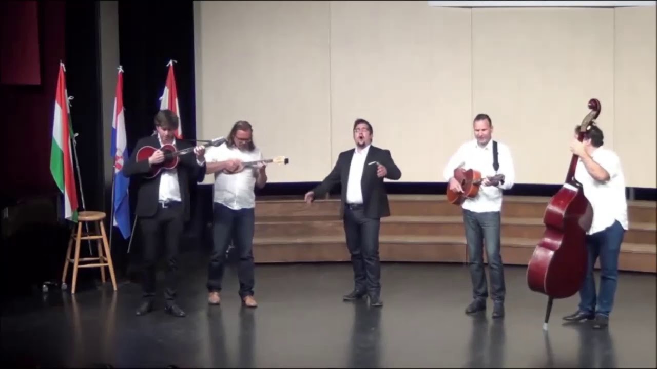 Tamburaši Mlin feat. Denis Zajc: Otvor ženo kapiju - YouTube