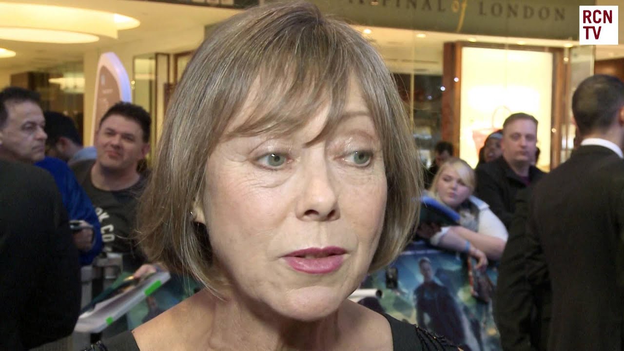 Jenny Agutter Interview Captain America The Winter Soldier Premiere ...