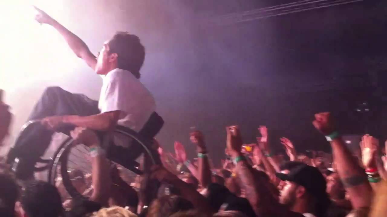 Armin ASOT 500 at UMF 2011 (touching moment) - YouTube