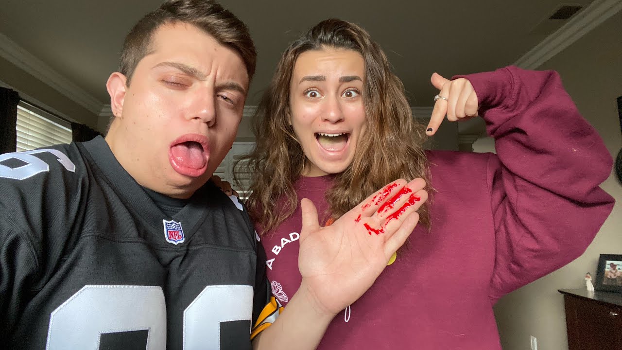 PERIOD PRANK ON BOYFRIEND!! - YouTube