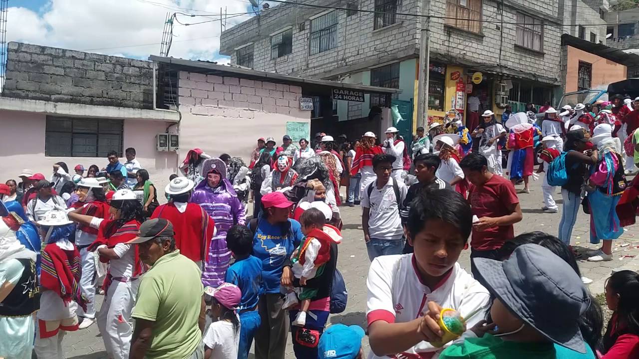 Fiestas de la comuna - YouTube