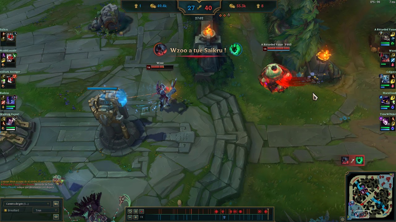 Weird tahm kench bug throws aatrox like a minion - YouTube