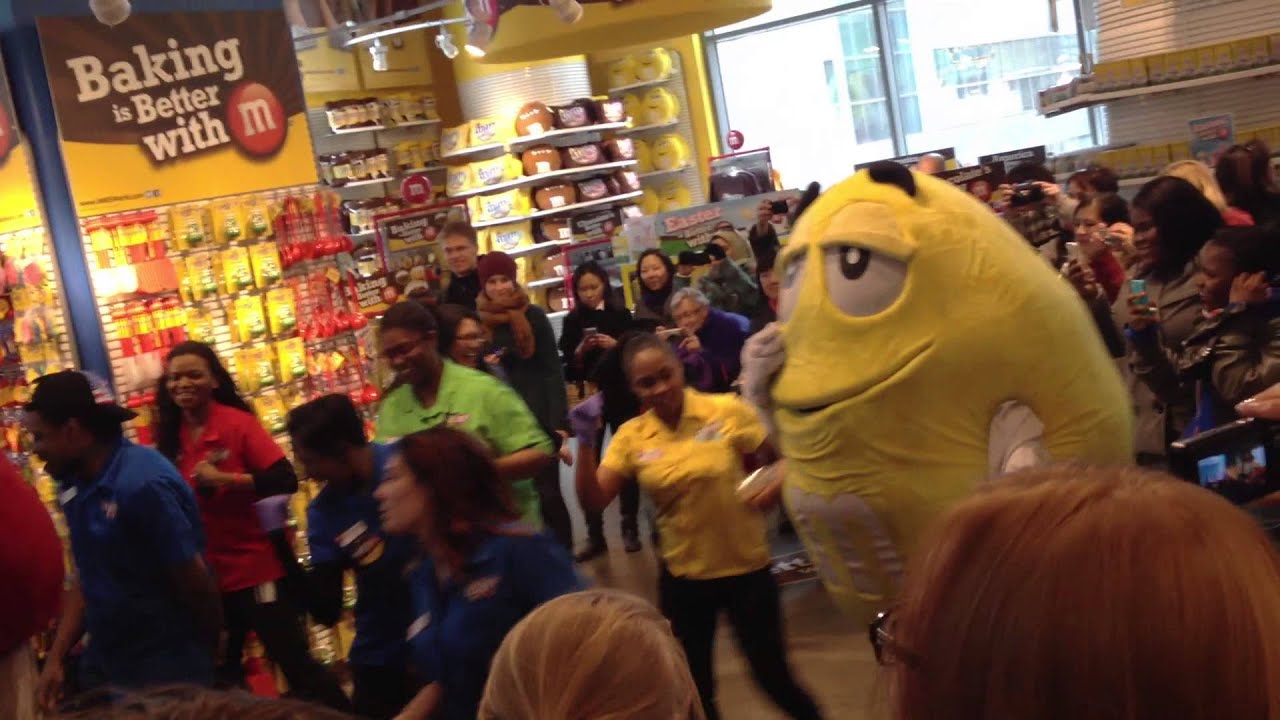 Dancing M&M - YouTube