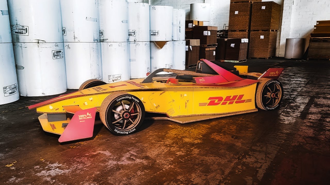DHL Formula-E Box Car Time-lapse - YouTube