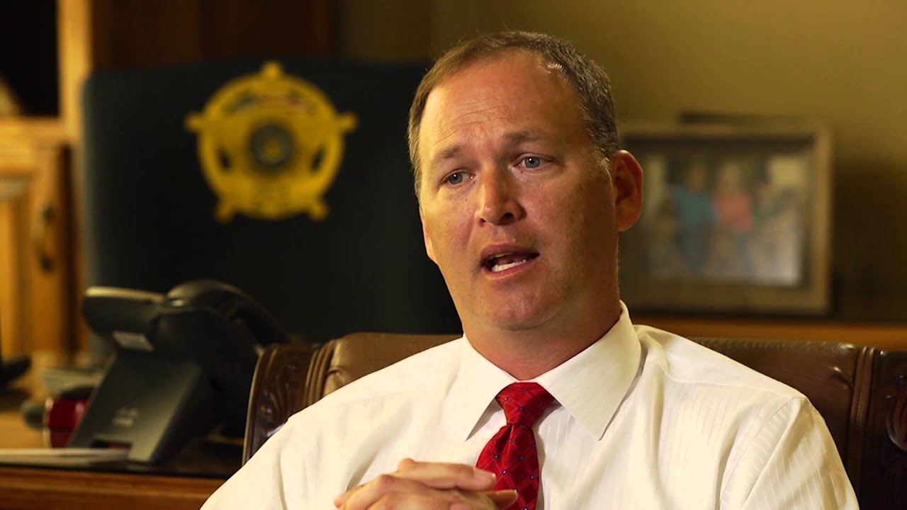 Livingston Alive 2015 – Sheriff Ard - YouTube