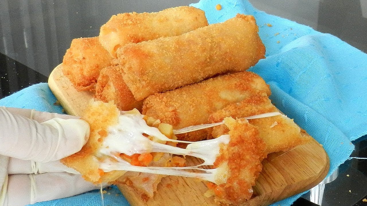 CRUNCHY MOZZARELLA ROLLS - Risoles Mozzarella - Delicious! - YouTube