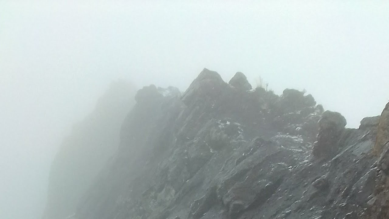 Subiendo al Pachatusan cusco peru - YouTube