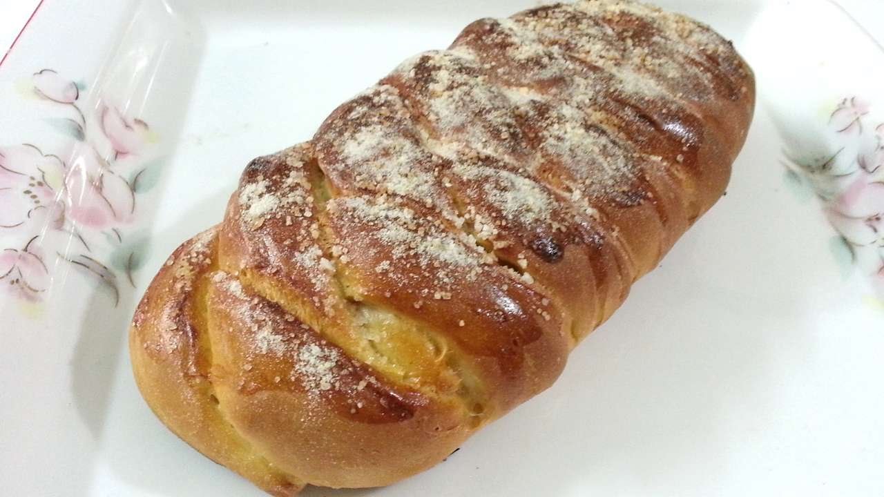 How To Prepare Braided Jam Bread - DIY Food & Drinks Tutorial ...