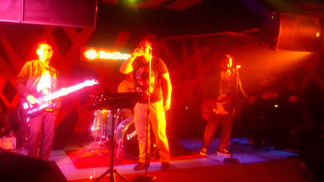 ORANGE BAND JAKARTA COVERING DODGY-GOOD ENOUGH - YouTube