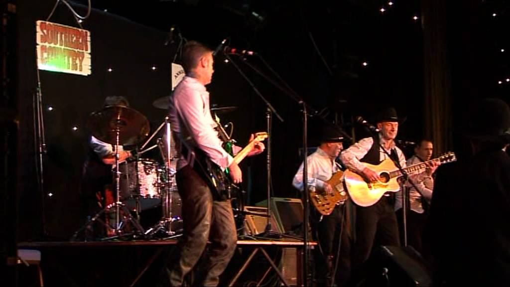 scm 23 gary perkins & the breeze walking after. - YouTube