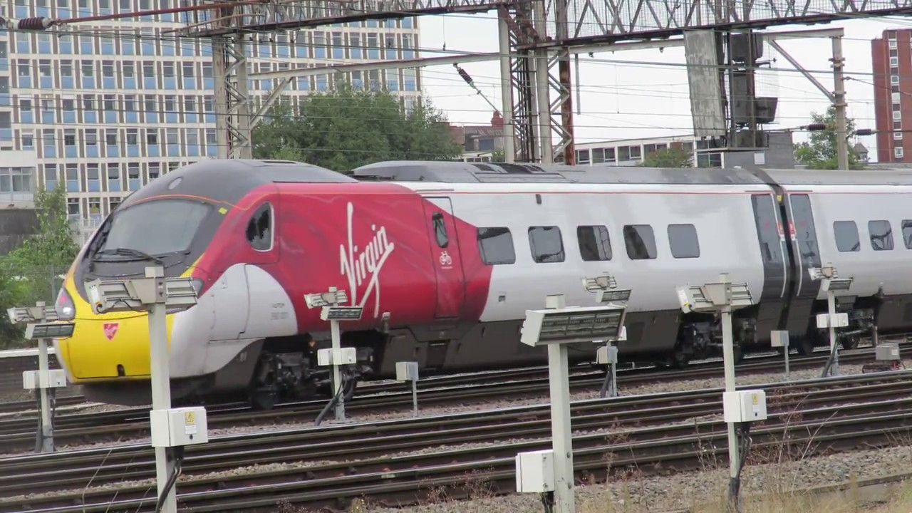 Class 390001 - "Bee Together" - Virgin Pendolino - Crewe - 01.10.2018 ...