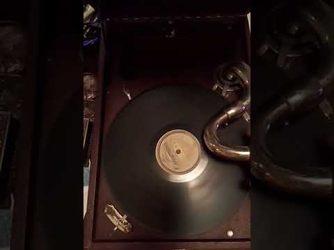 Greek Turkish vintage 30s 78 rpm..\
