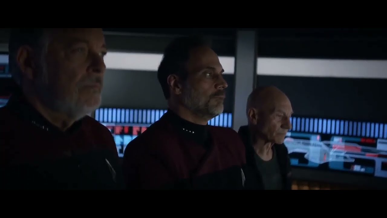 Captain Shaw's Turbolift Ride - YouTube