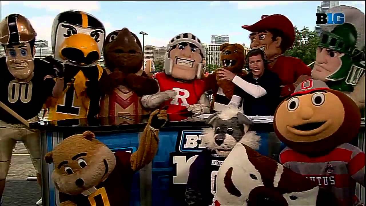 Big Ten Mascots at the BTN B1G 10K - YouTube