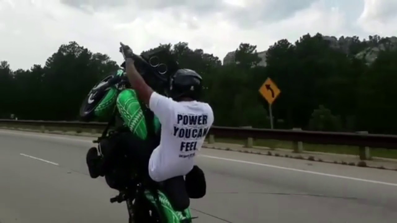 Top 10 most insane Harley Davidson crashes, wheelies and drifts! - YouTube