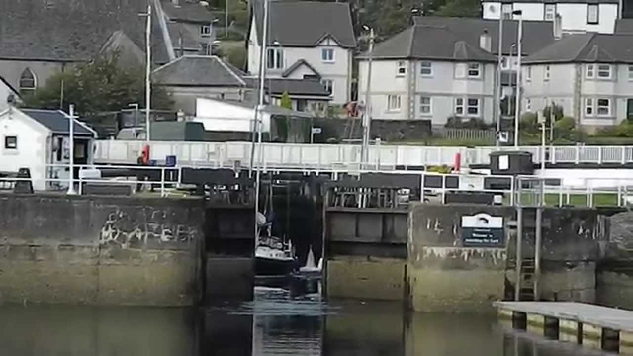 Opening Crinan Canal lock gates into sea linked Loch Gilp at Ardrishaig ...