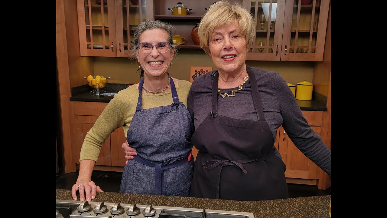 Dinner & A Book Episode 2215 A World of Curiosities - YouTube