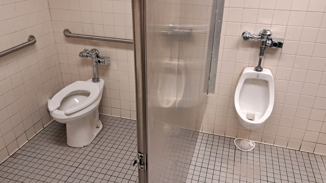 Kroger Men's Employee Restroom - YouTube