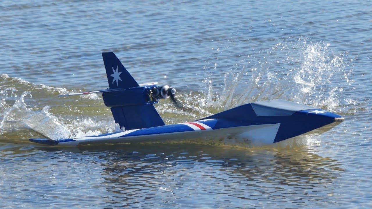 Float flying Sunday - YouTube