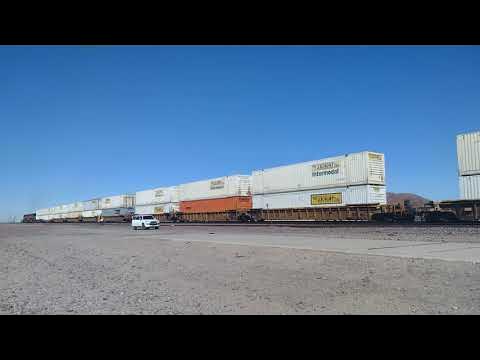 WB BNSF Domestic Intermodal/Spine Cars Train In Daggett Ca! #bigbossrailfanner - YouTube