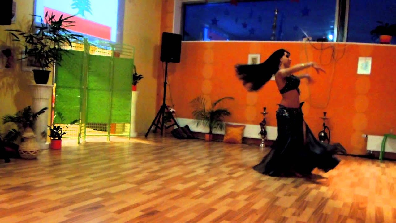 Daila- Modern Belly Dance and Drum Solo رقص شرقى - YouTube