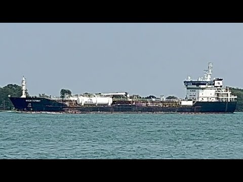 Wicky Spirit Tanker - YouTube