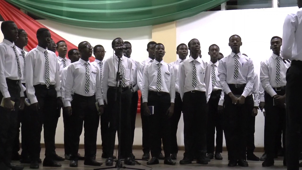 Augusco Choir- For unto us a child is born - YouTube