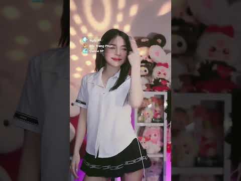 Bigo TikTok Lin Linn Live  Bận Đồ Học Sinh Sexy Dance