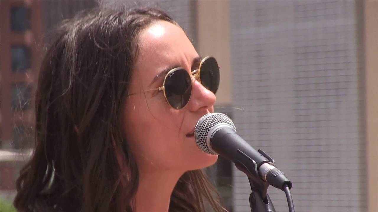 The Wild Reeds perform 'Love Make a Fool' - YouTube