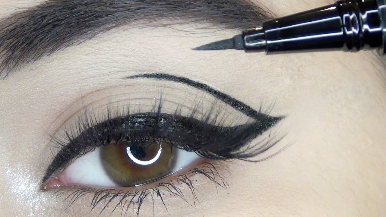 GRAPHIC EYELINER || STEP BY STEP TUTORIAL FOR BEGINNERS || - YouTube