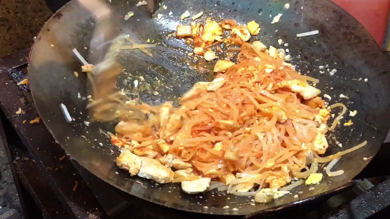 Pad Thai Gai - YouTube
