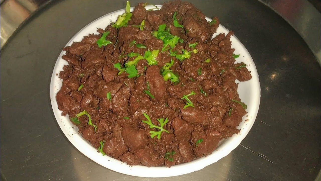 गावाकडील पद्धतीची साधी सोपी रक्ती फ्राय | Rakti Fry - YouTube