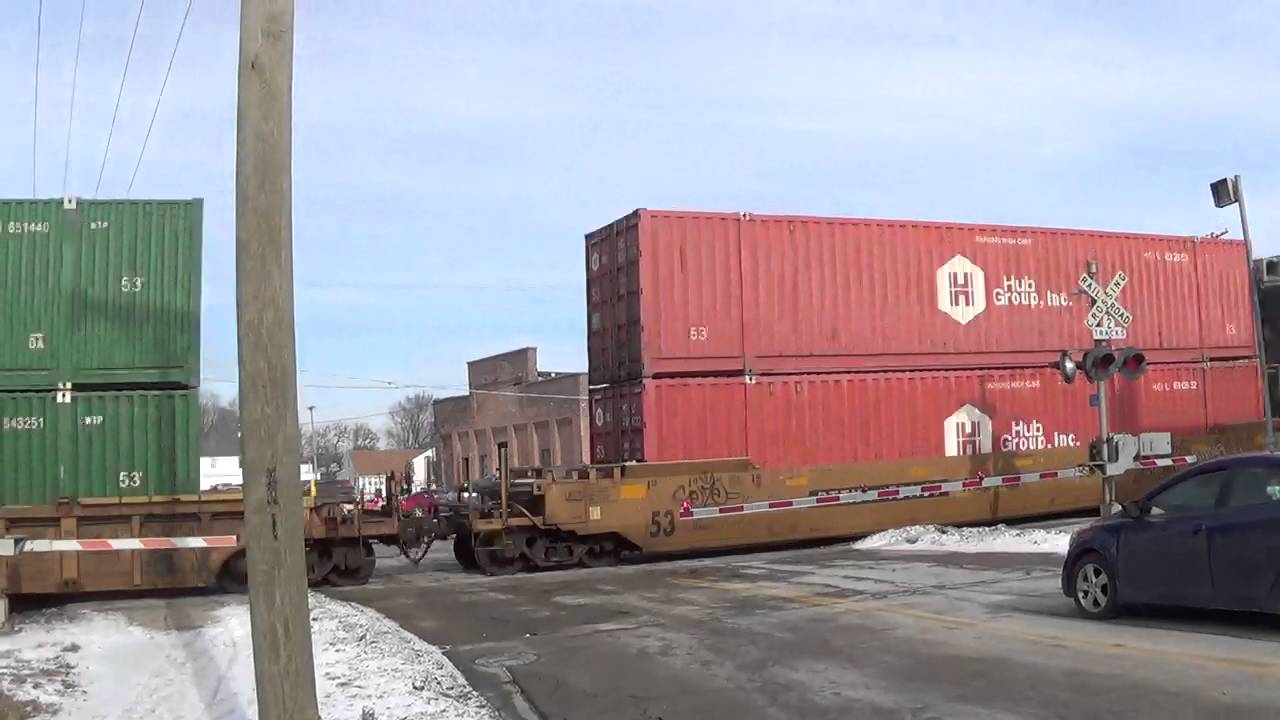 UP 8421 West DeKalb, IL 1/21/16 - YouTube