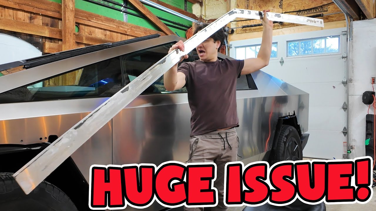 Cybertruck Stainless Panels are falling off in Freezing Temperatures ...