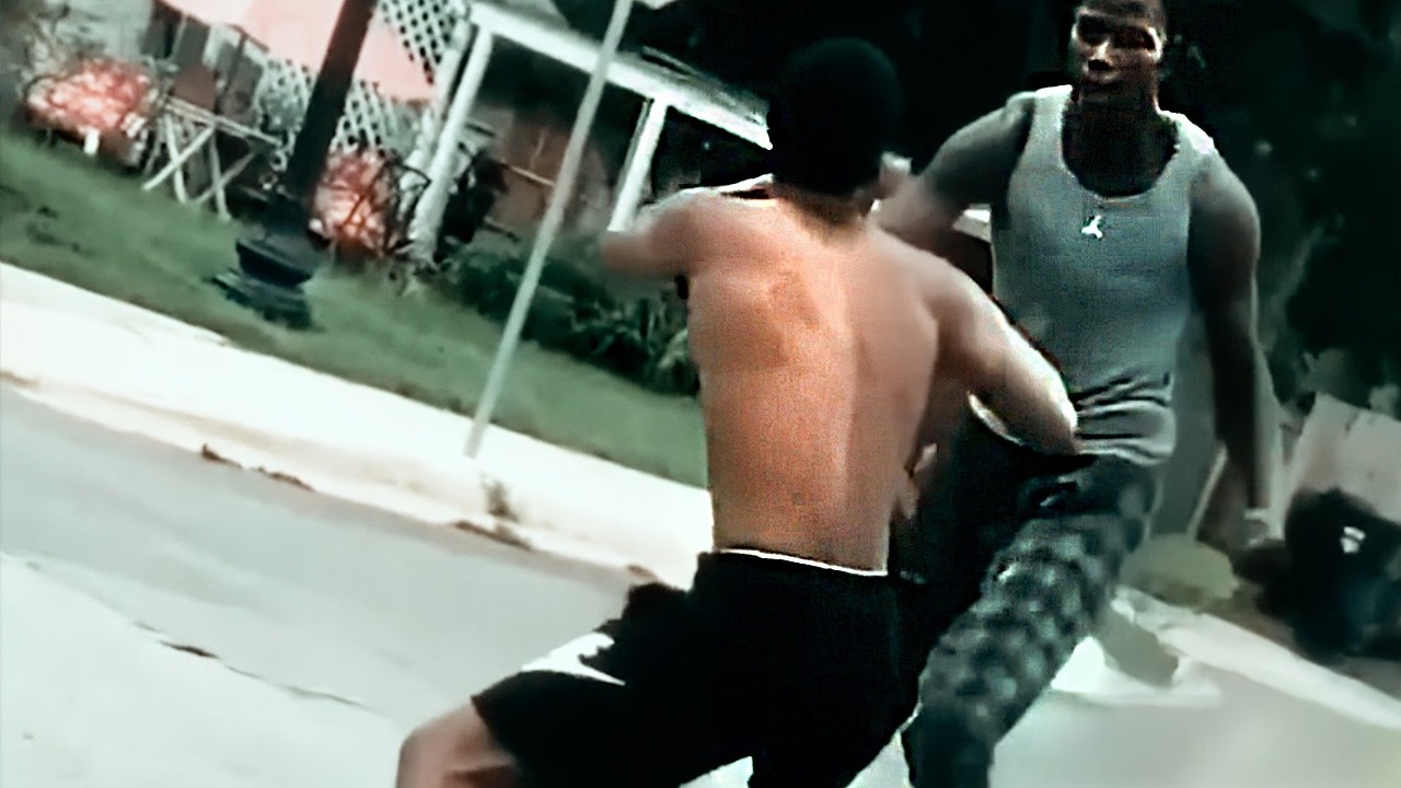 How to Fight Someone Bigger and Stronger Than You - The Trick To ...