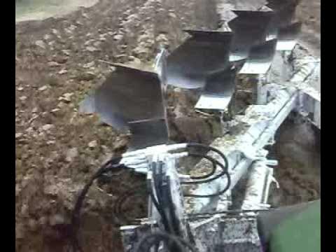 aratura john deere 8520 - YouTube