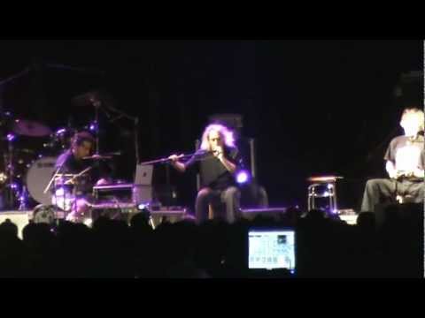 Γιαννης Αγγελακας - αντιλαλουν οι φυλακες - YouTube